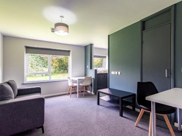 Rivergreen, Clifton, Nottingham, Nottinghamshire NG11, Room to rent, £888 pcm | PrimeLocation