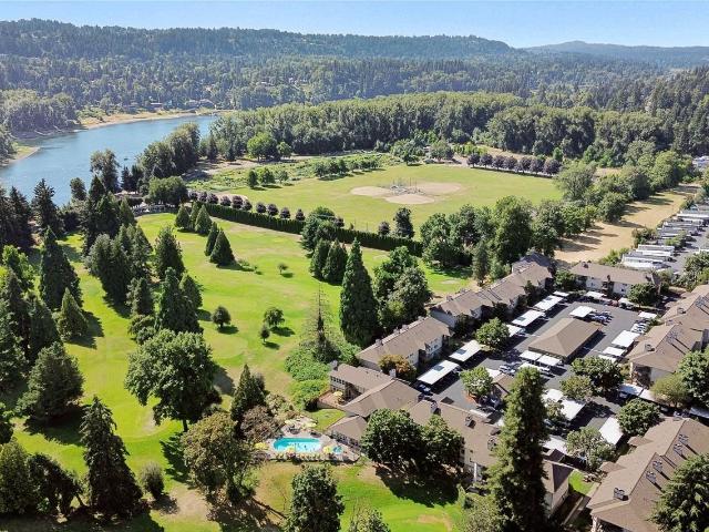 Rivergreens Apartments 2 Bedroom Apartment for Rent at 19739 River Rd, Gladstone, OR 97027 Gladstone