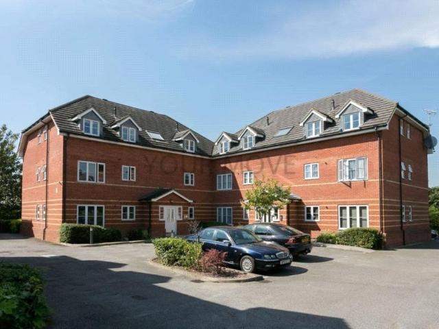 Riverhead Close, Walthamstow E17, 2 bed flat to rent, £1,700 pcm | PrimeLocation