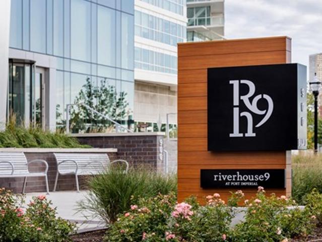 RiverHouse 9 at Port Imperial S2