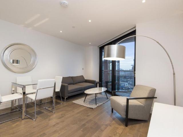 Riverlight Four, Riverlight Quay. 2 bed apartment to rent £3,575 pcm £825 pw