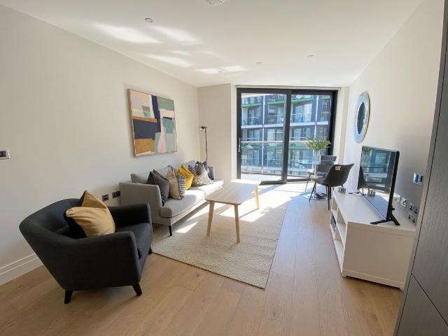 Riverlight Quay, London SW11, 1 bed flat to rent, £3,000 pcm | PrimeLocation