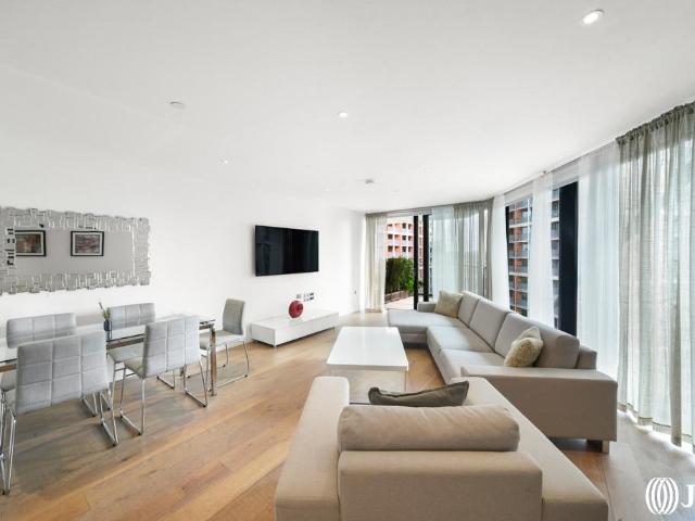 Riverlight Quay London SW11 2 bed apartment to rent £4,996 pcm £1,153 pw