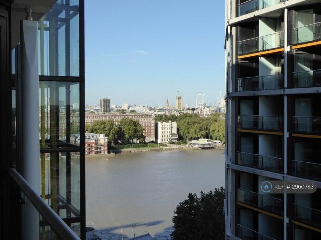 Riverlight Quay, London, SW11 2 bed flat to rent £3,790 pcm £875 pw