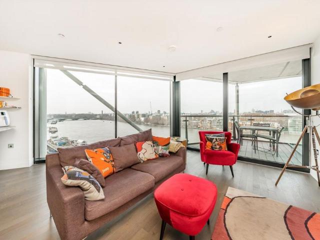 Riverlight Quay, London SW11 2 bed flat to rent £5,000 pcm £1,154 pw
