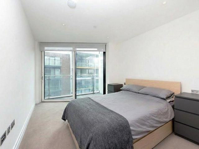 Riverlight Quay, Nine Elms, London SW11, 2 bed flat to rent, £3,500 pcm | PrimeLocation