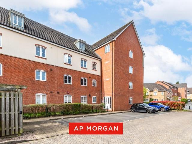 Riverpark Way, Northfield. 2 bed apartment to rent £1,050 pcm £242 pw