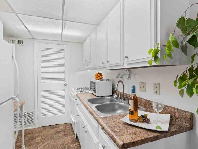 Riverstone Apartments 1 Bedroom Apartment for Rent at 111 Grafton Ave, Dayton, OH 45406 Grafton Hill