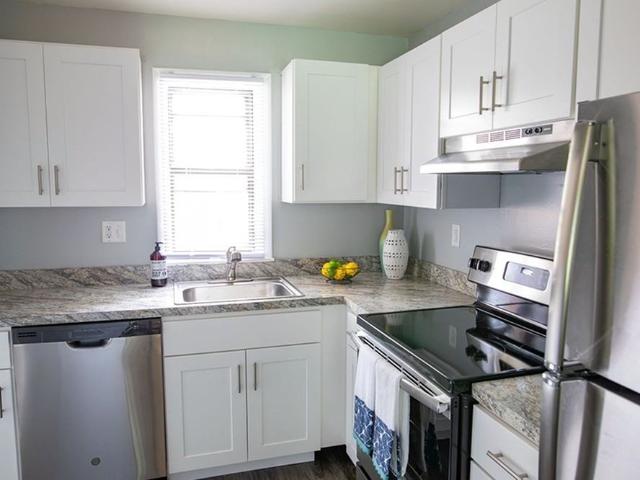 Rivers Bend 2 Bedroom Apartment for Rent at 1 Phaeton St, Windsor, CT 06095