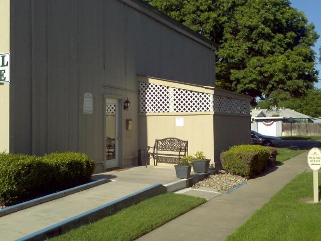 River's Bend Apartments 3 Bedroom Apartment for Rent at 230 E 18th St, Marysville, CA 95901