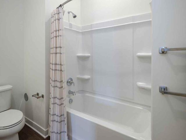 Rivers Edge Apartments Studio Apartment for Rent at 640 Gull Rd, Kalamazoo, MI 49007 Northside