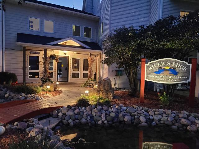 River's Edge Apartments
