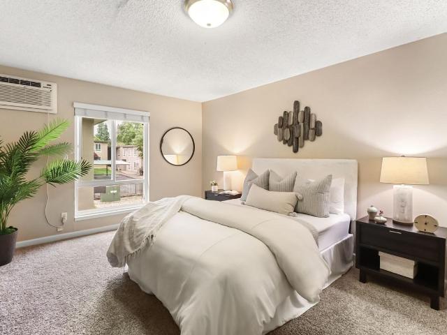 River's Edge Apartments 3 Bedroom Apartment for Rent at 8740 Fair Oaks Blvd, Carmichael, CA 95608