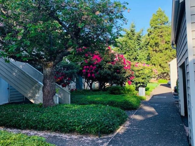 Rivers Edge Apts 2 Bedroom Apartment for Rent at 945 Lewis Ave, Eugene, OR 97402 Whiteaker
