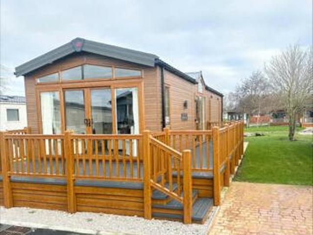 Riverside Caravan Park, Harrison Leisure Uk Ltd, Southport, 2 Bedroom Lodge