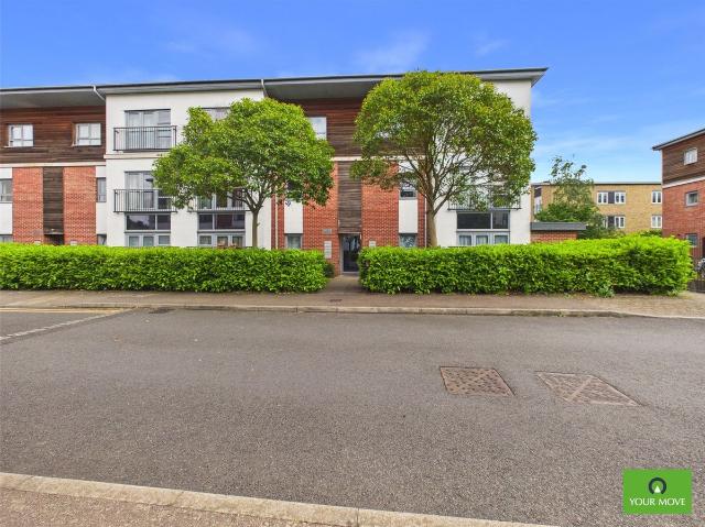 Riverside Close, Romford RM1, 2 bed flat to rent, £1,800 pcm | PrimeLocation