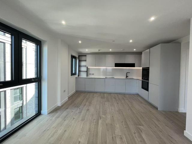 Riverside Apartments, Goodchild Road, London N4, 2 bed flat to rent, £3,200 pcm | PrimeLocation