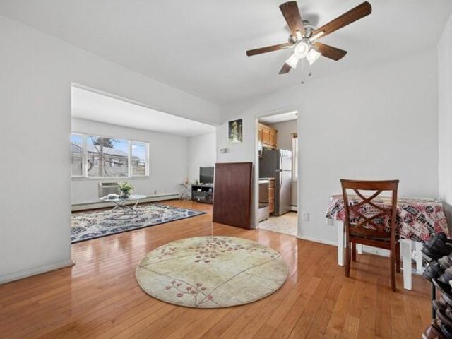 Riverside Ave Apt C, Lyndhurst, Condo For Sale