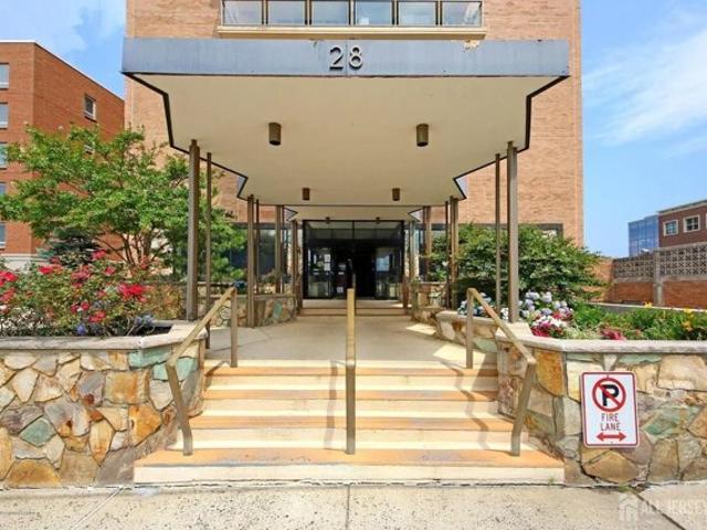 Riverside Ave Apt H, Red Bank, Home For Sale