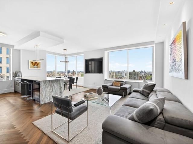 Riverside Blvd Apt C, New York, Condo For Sale