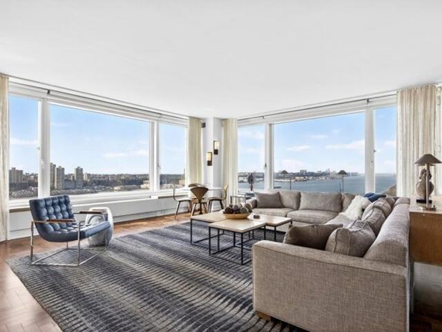 Riverside Blvd Apt A, New York, Condo For Sale