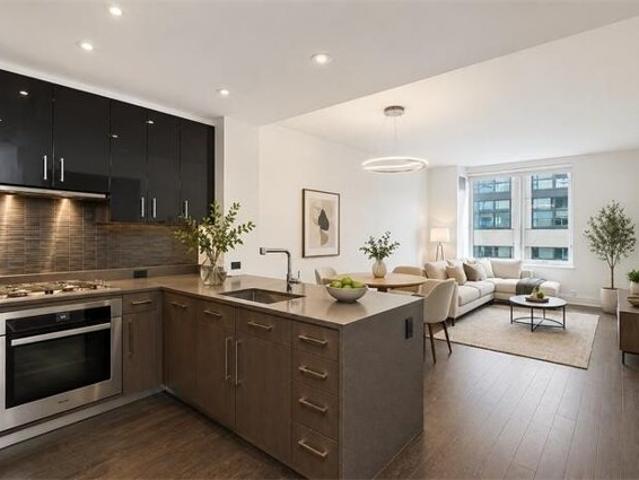 Riverside Blvd Apt D, New York, Condo For Sale