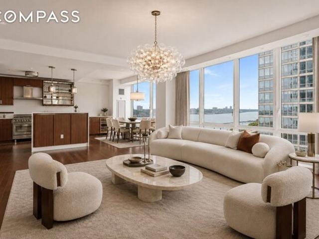 Riverside Blvd Apt,manhattan, Condo For Sale