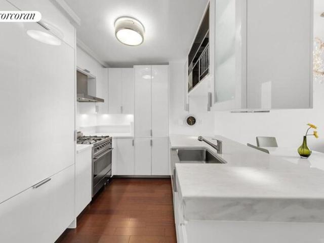 Riverside Blvd Apt,new York, Condo For Sale