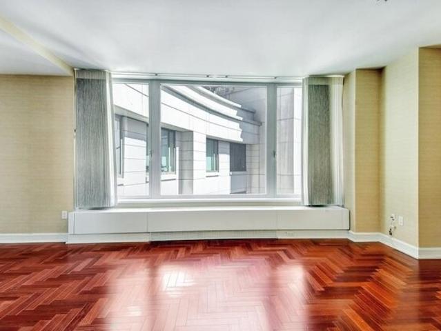 Riverside Blvd Apt P, New York, Condo For Sale