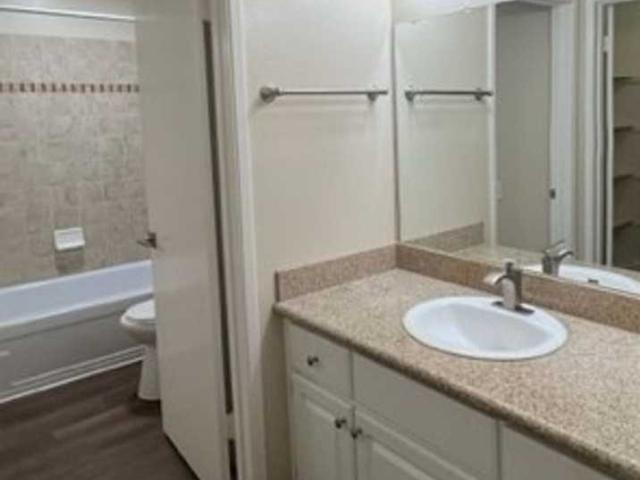 Riverside Gardens 2 Bedroom Apartment for Rent at 6001 Riverside Blvd, Sacramento, CA 95831