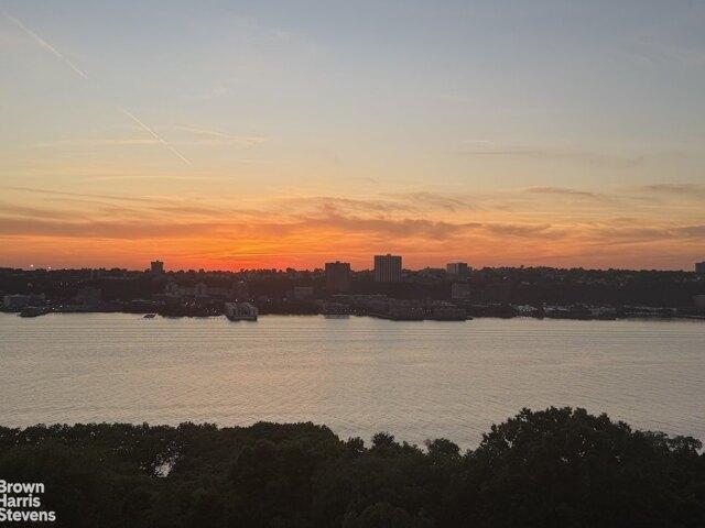 Riverside Dr Apt B, Manhattan, Home For Sale