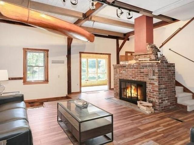 Riverside Dr, Ashland, Home For Sale