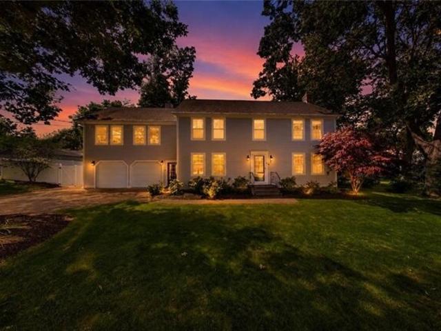 Riverside Dr, South Kingstown, Home For Sale