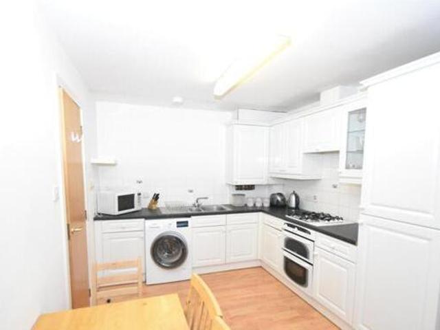 Riverside Drive, City Centre, 2 Bedroom Flat