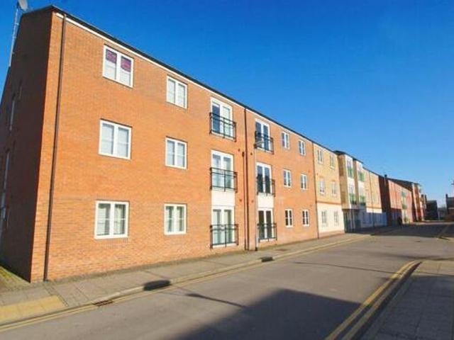 Riverside Drive, Anchor Quay, 2 Bedroom Apartment