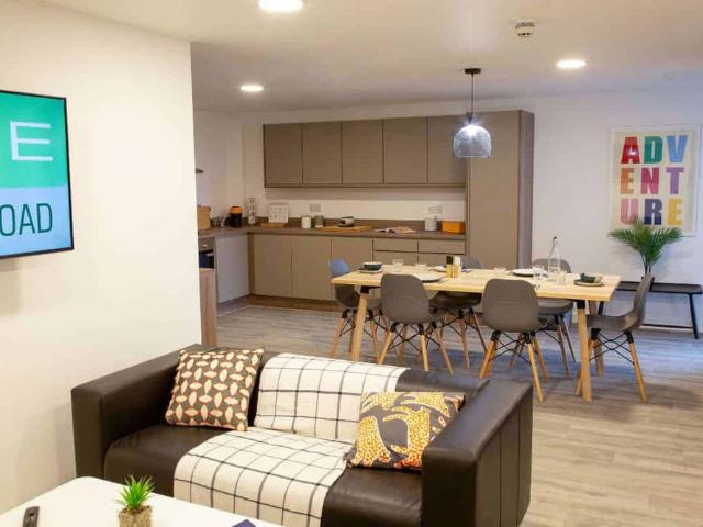 Riverside Ensuite Room