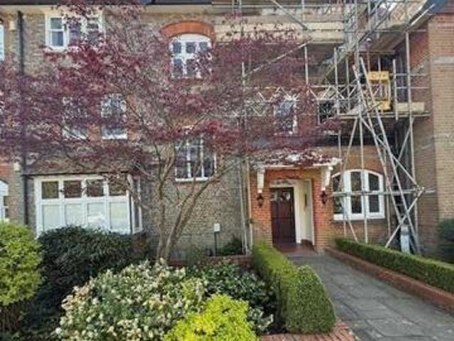 Riverside House, Burcot, 2 Bedroom Flat