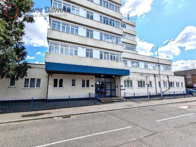 Riverside Heights, Dock Road, Tilbury 1 bed apartment to rent £1,000 pcm £231 pw