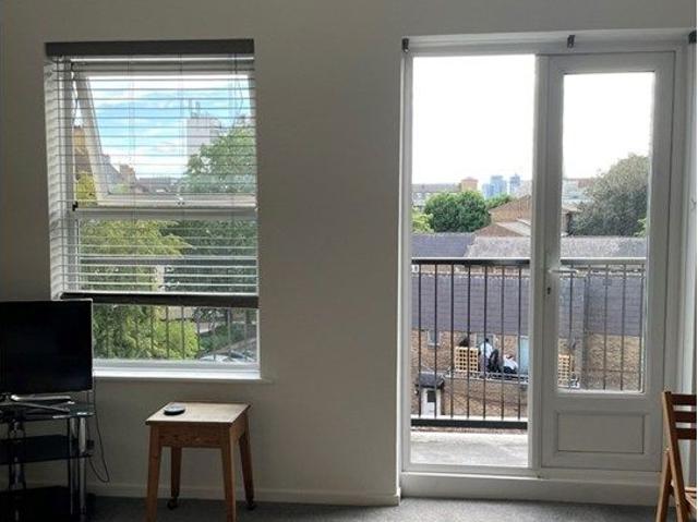 Riverside Mansions, London E1W, 2 bed flat to rent, £2,495 pcm | PrimeLocation
