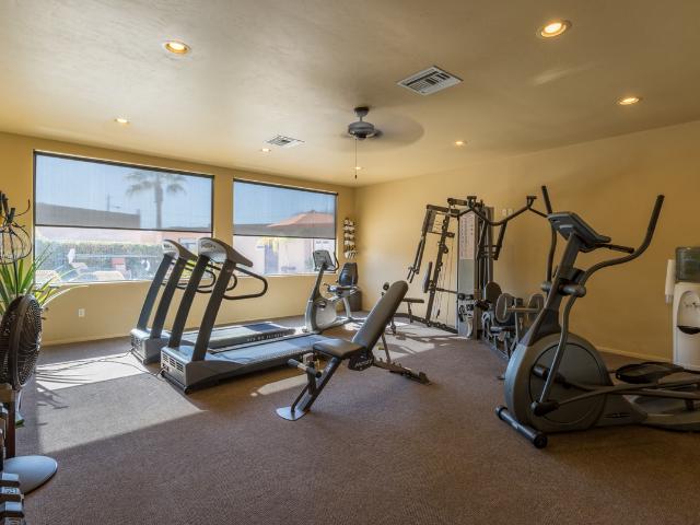 Riverside Suites 2 Bedroom Apartment for Rent at 1725 E Limberlost Dr, Tucson, AZ 85719 Campus Farm