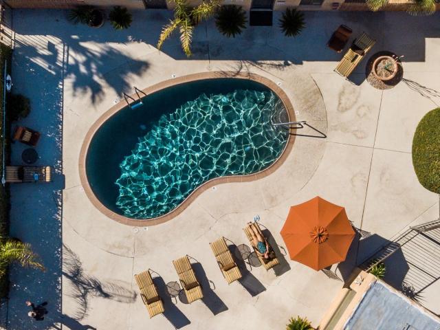 Riverside Suites