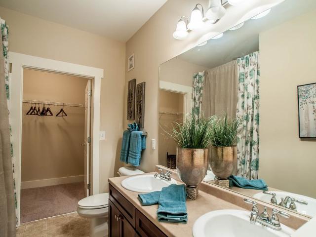 Riverside Parc 3 Bedroom Apartment for Rent at 1925 Waycrest Dr Sw, Atlanta, GA 30331