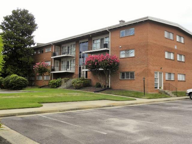 Riverside Park 1 Bedroom Apartment for Rent at 310 Woodbine St, Hopewell, VA 23860