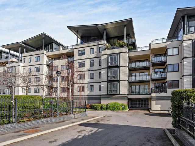 Riverside Place, Cambridge, CB5 1 bed apartment to rent £1,650 pcm £381 pw