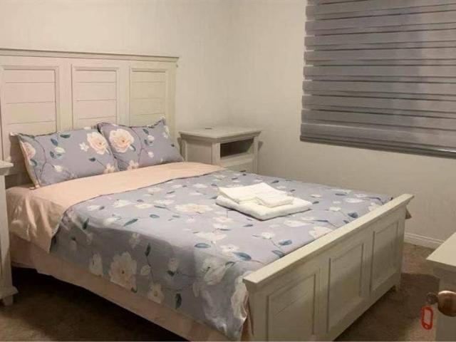 Riverside Quiet Home Rental