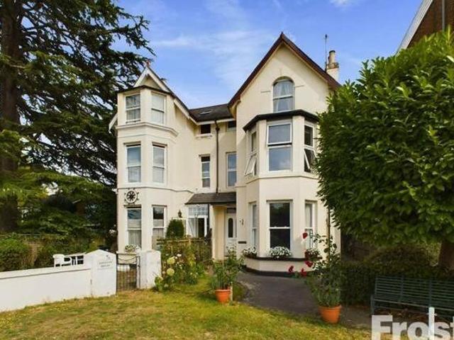 Riverside Road, Staines upon thames, 1 Bedroom Apartment