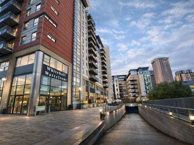 Riverside Way, Leeds, West Yorkshire. 2 bed flat to rent £1,950 pcm £450 pw