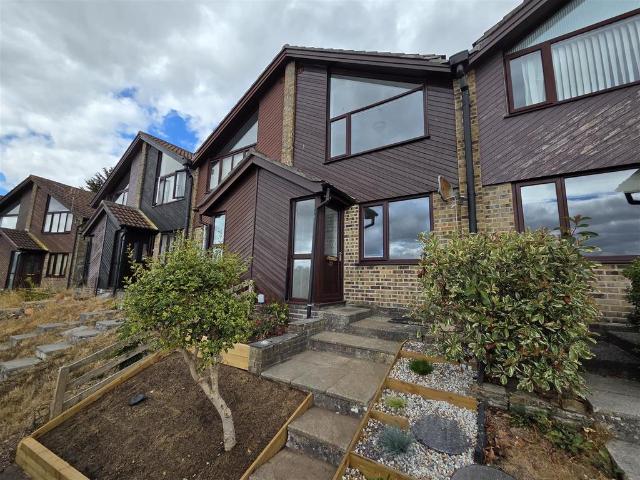 Riverside View, Truro 2 bed terraced house to rent £1,295 pcm £299 pw
