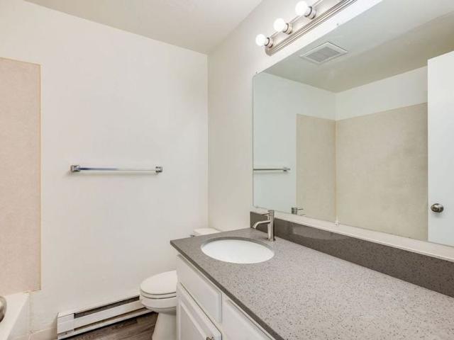 Riverside Village 2 Bedroom Apartment for Rent at 1608 8th St Ne, Auburn, WA 98002 North Auburn