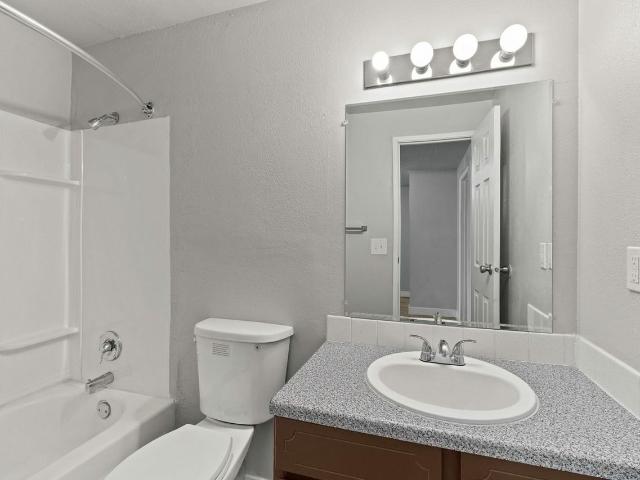 Riverton Terrace 2 Bedroom Apartment for Rent at 1908 E South Riverton Ave, Spokane, WA 99207 Chief Garry Park